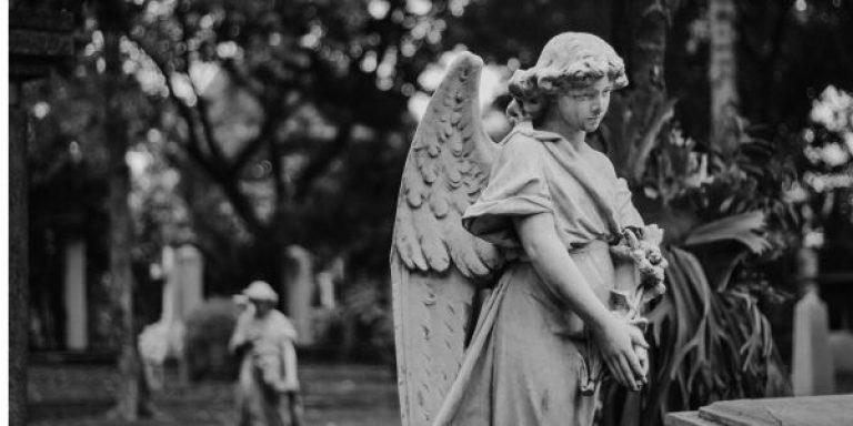Stone Angel Statue | Story Quilt